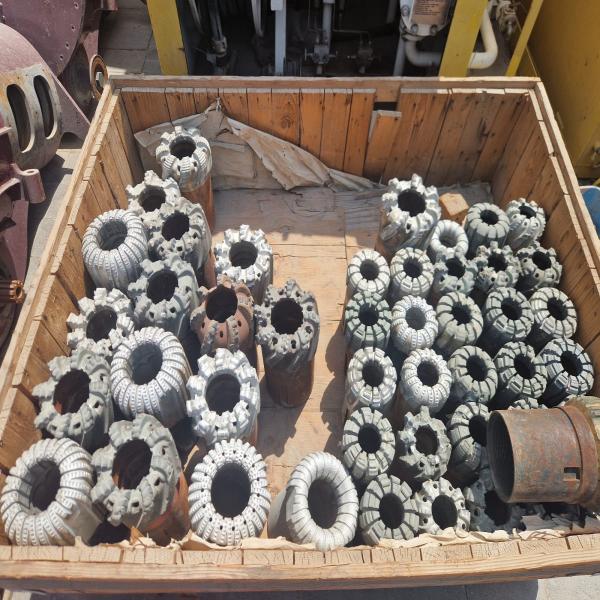 Oilfield Drill Bits Reamers Set Pdc Roller Cone Hole Openers In Wooden ...